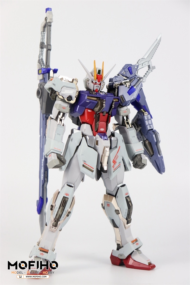 DABAN 8829 Sword Launcher Strike Gundam 1/100 MG GAT-X105