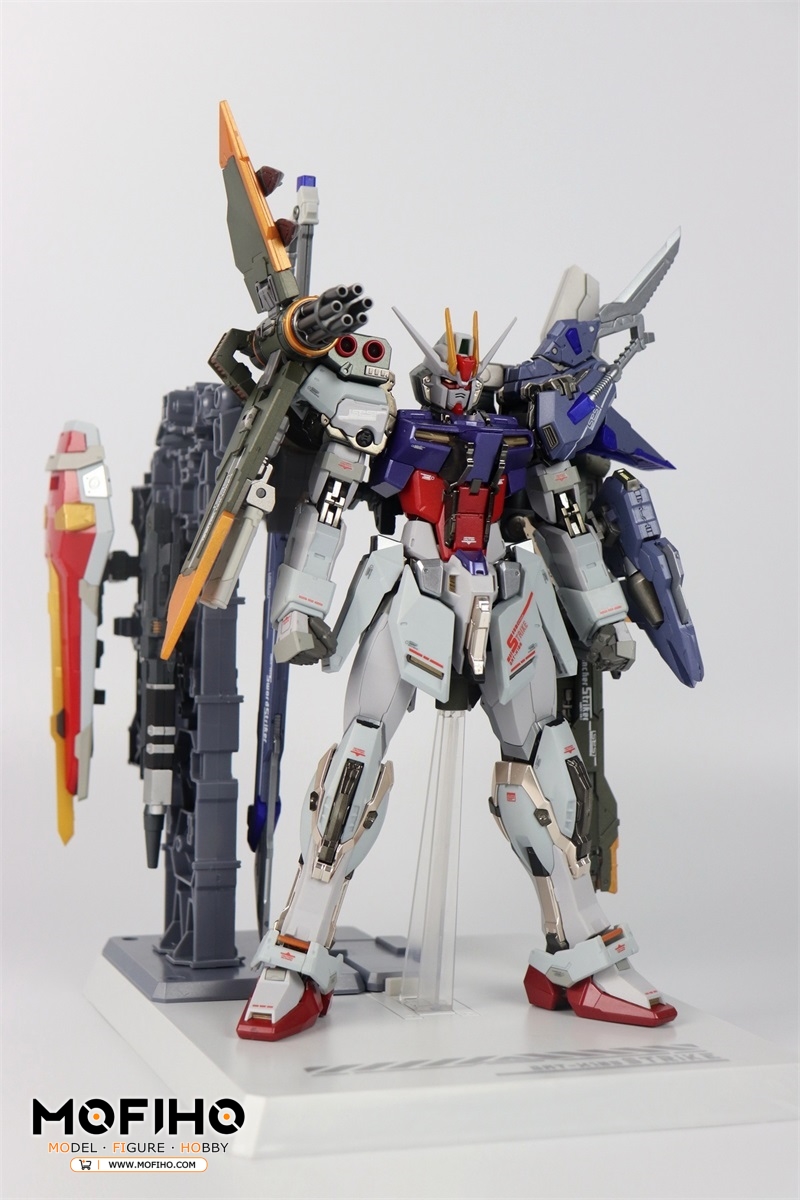 DABAN 8829 Sword Launcher Strike Gundam 1/100 MG GAT-X105