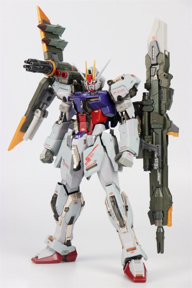 DABAN 8829 Sword Launcher Strike Gundam 1/100 MG GAT-X105