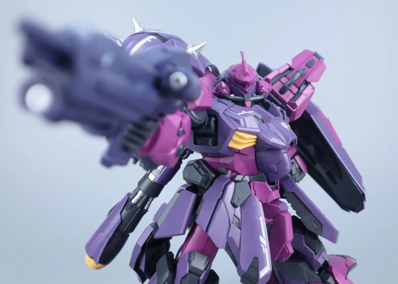 MechaArk MESSER 1/100 MG TYPE-F02 NAKED (COMMANDER TYPE) DOMINANT TITAN