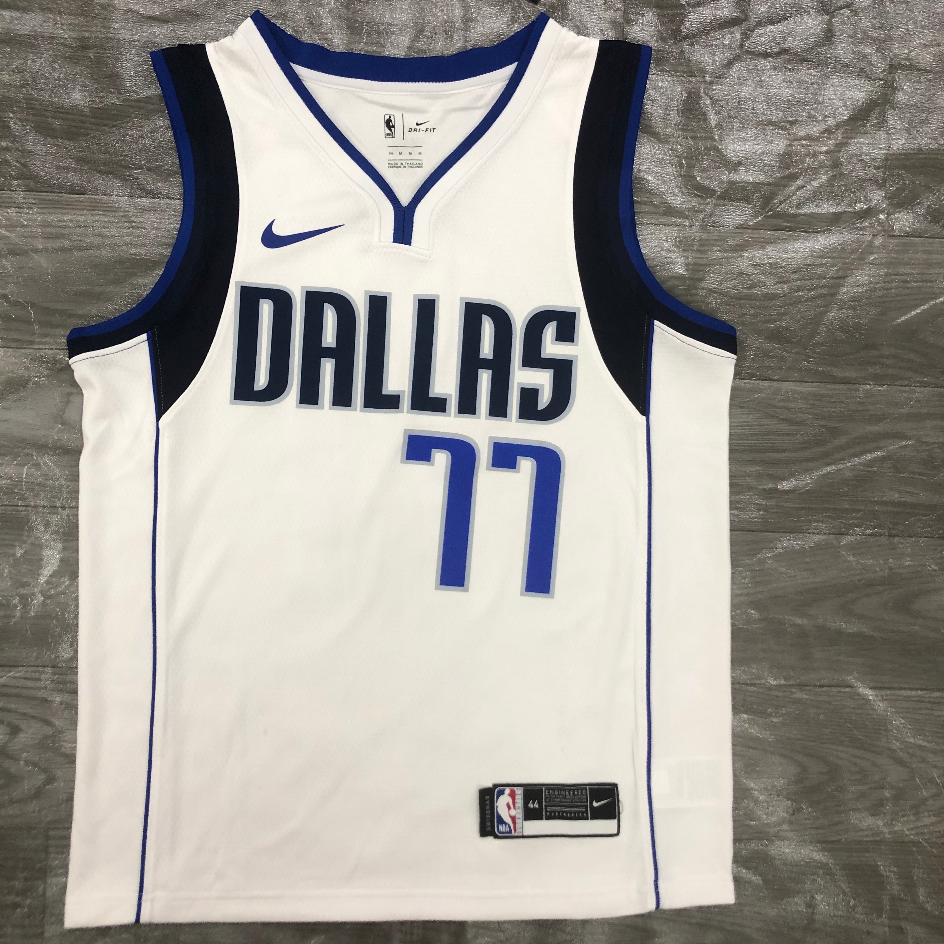 Dallas Mavericks #77 DONCIC / 【Hot Stamping】