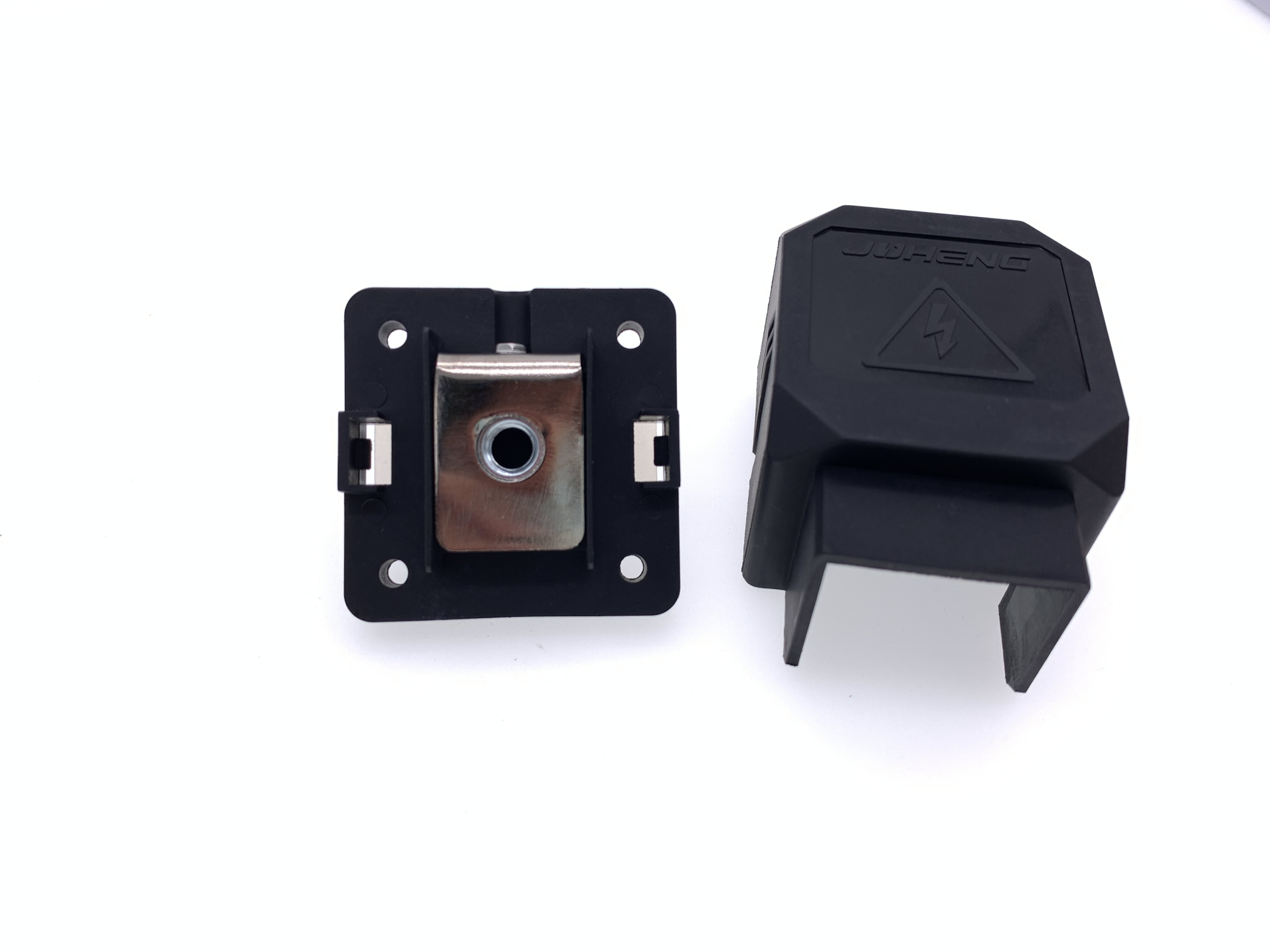 JuHeng – The Crucial Role of Battery Connectors in Electric Vehicles