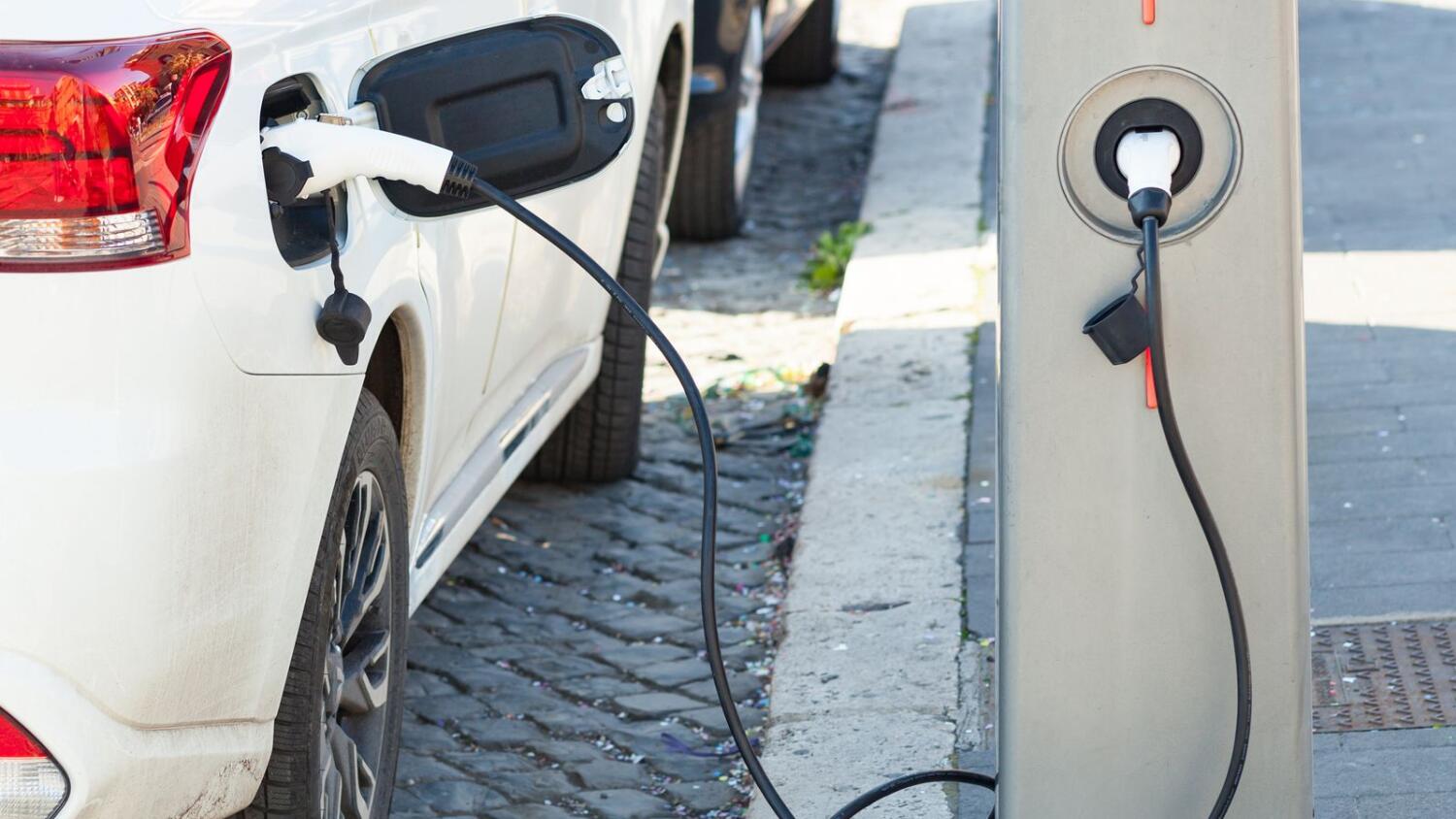 Analysis of EV Charging Losses: A Comparison of Energy Efficiency ...
