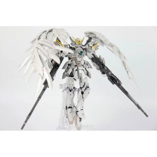 DABAN 1/100 MG WING ZERO PRELUDE 8827 MODEL KIT