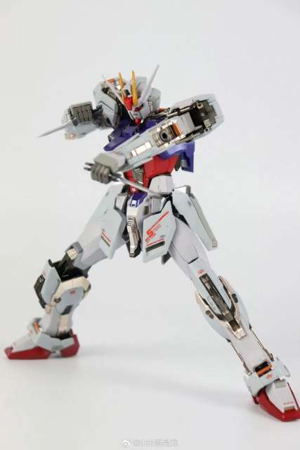DABAN MB Detail 8829 MG 1/100 STRIKE Launch + Sword Strike Gundam Model Kit