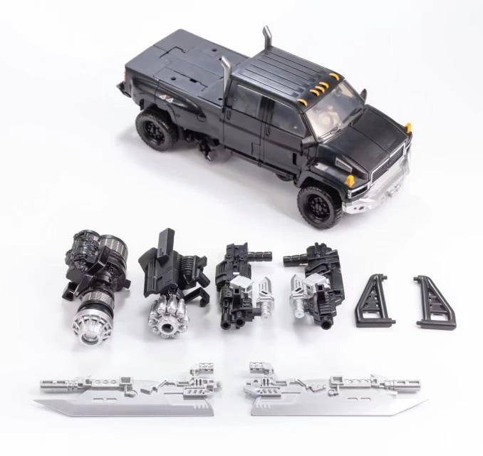 BW TW-1026 Studio Series SS-14 Ironhide