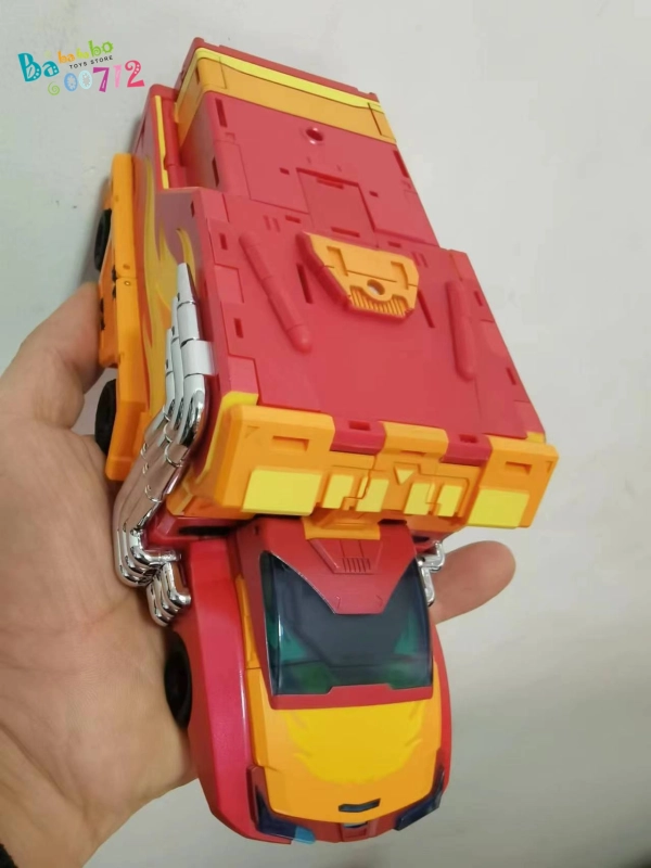DX9 D06 Carry Hot Rod Rodimus Action Figure