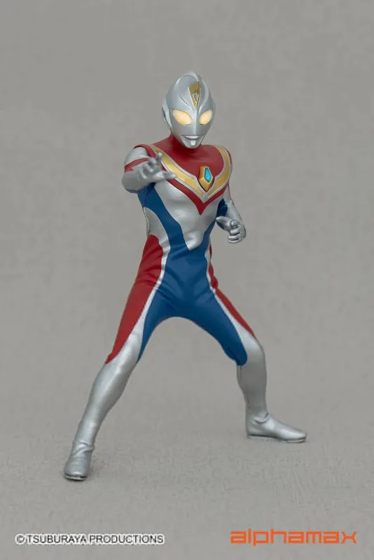 Pre-Order Alphamax ULTRAMAN DYNA 6.5in Action figure