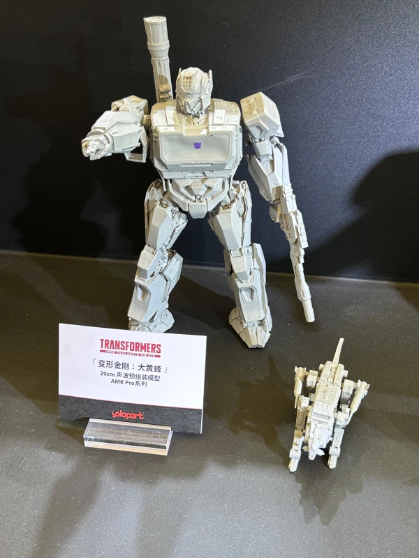 Pre-order YoloPark AMK Pro Soundwave Assembly model kit Movie: Bumblebee