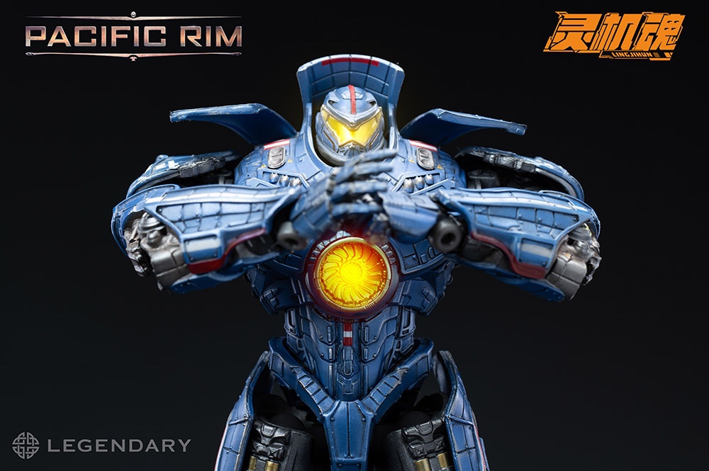 New LINGJIHUN LEGENDARY PACIFIC RIM Gipsy Danger Model Toy Xmas Gift