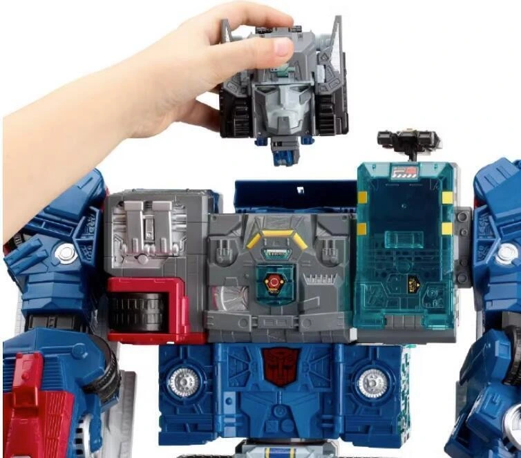 HaHasbro Transformers IDW Titan Return FORTRESS MAXIMUS AUTOBOT ...
