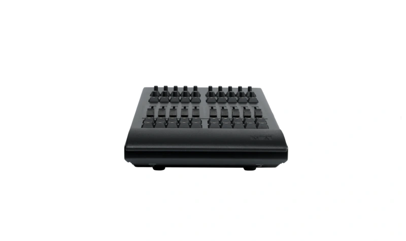 Igracelite MA3 onPC fader wing DMX controller
