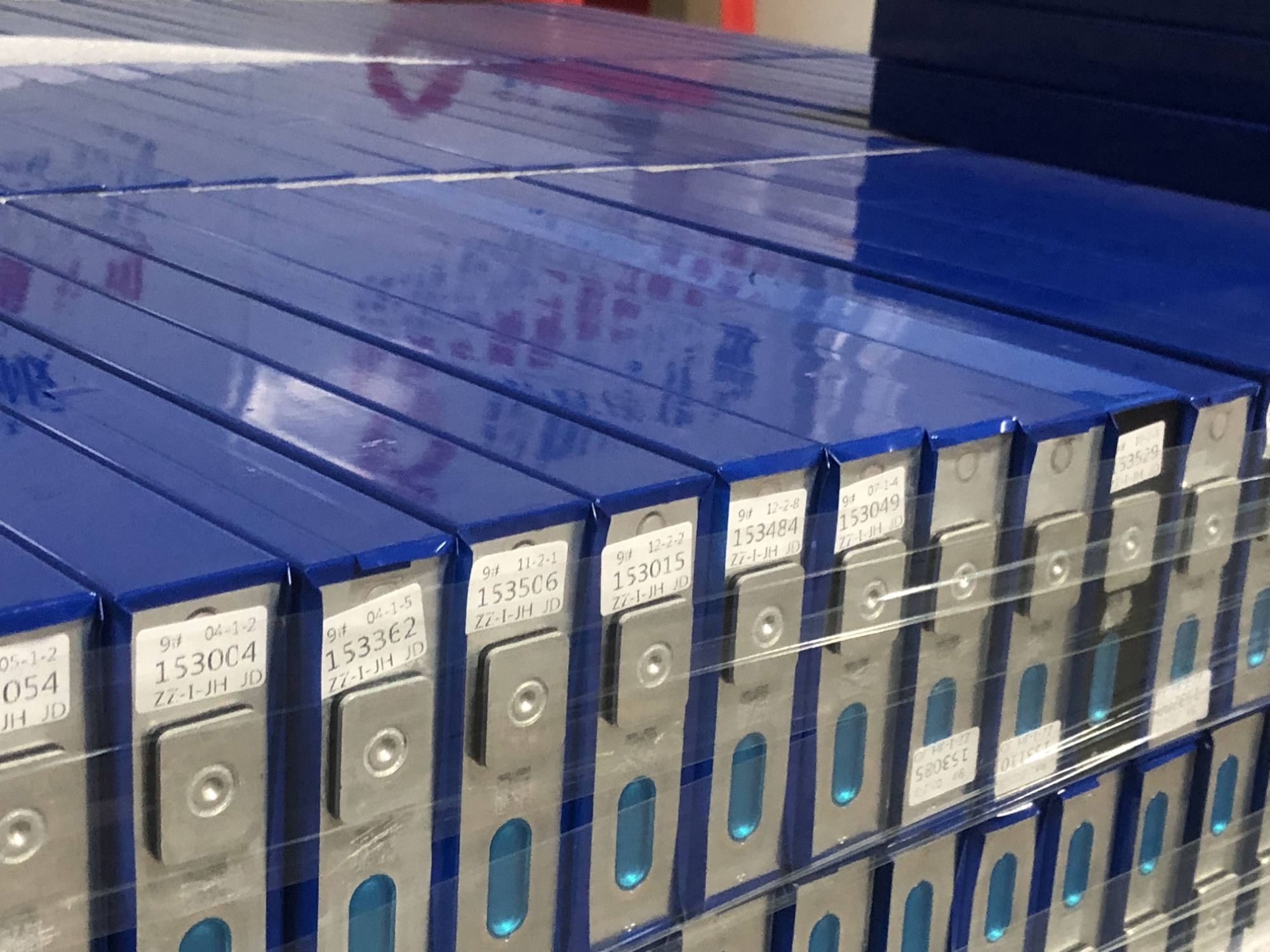 EVE 152Ah 3.2V LiFePo4 Prismatic Rechargeable Lithium Ion Battery