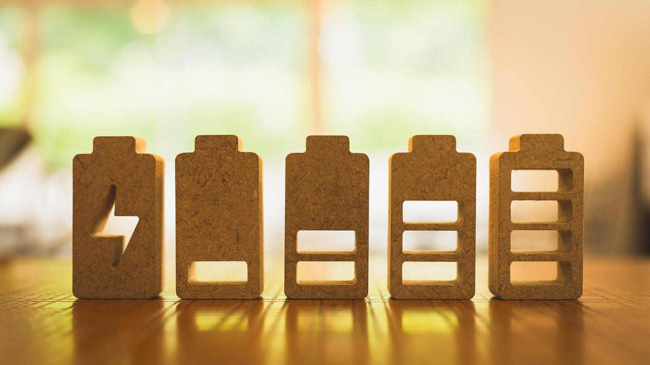 How to distinguish between calendar life and cycle life of lithium ...