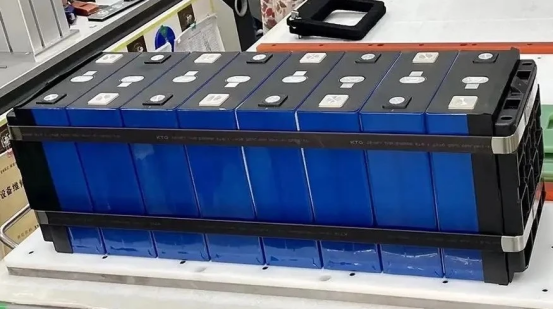 Power battery structure and core components