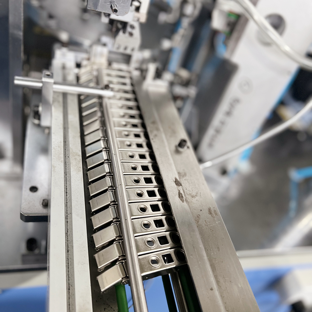 Cabinet Hinge Automatic Assembly Machine Full Automatic Door Hinge Assembly Machine Line Hinge ...