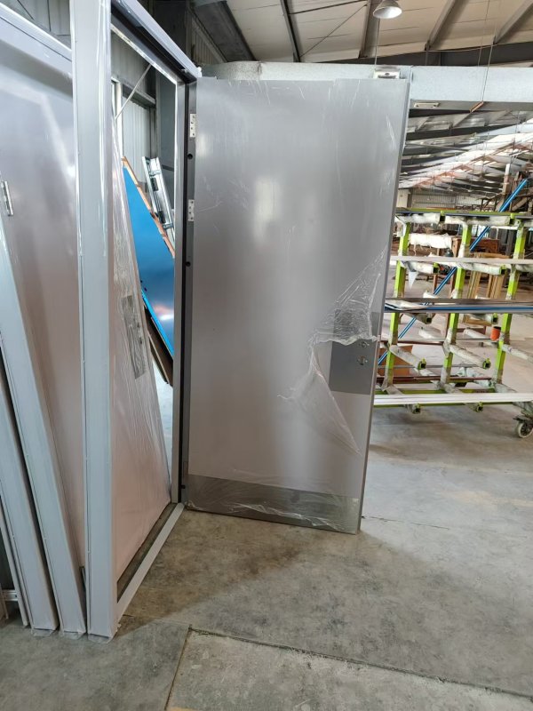 UL/Wh Approve Container Metal Fire Rated Doors with Panic Bar Fire ...