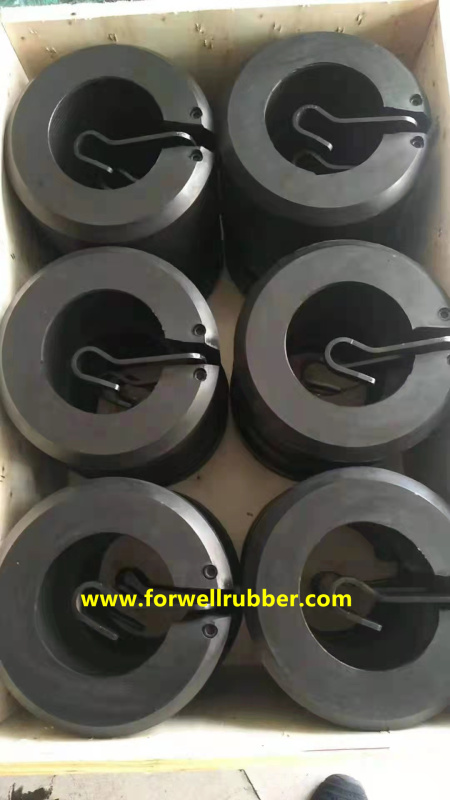 Quick release protector for premium thread Casing or tubing