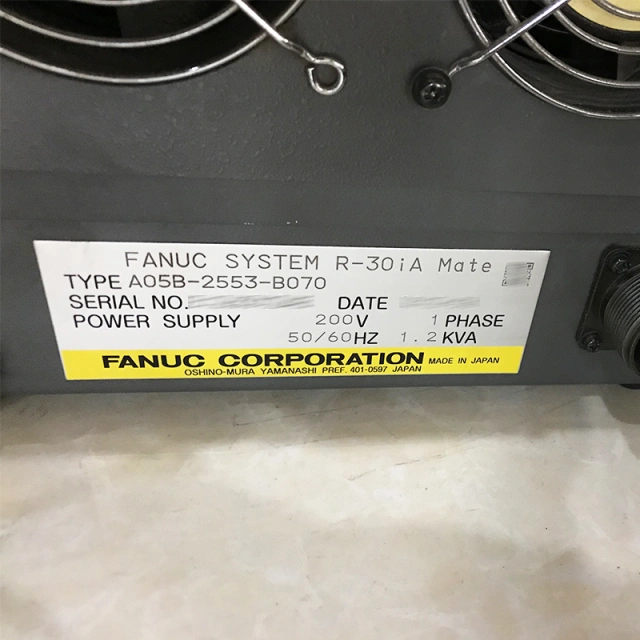 A05B-2553-B070 Fanuc robot system control cabinet R-30iA mate