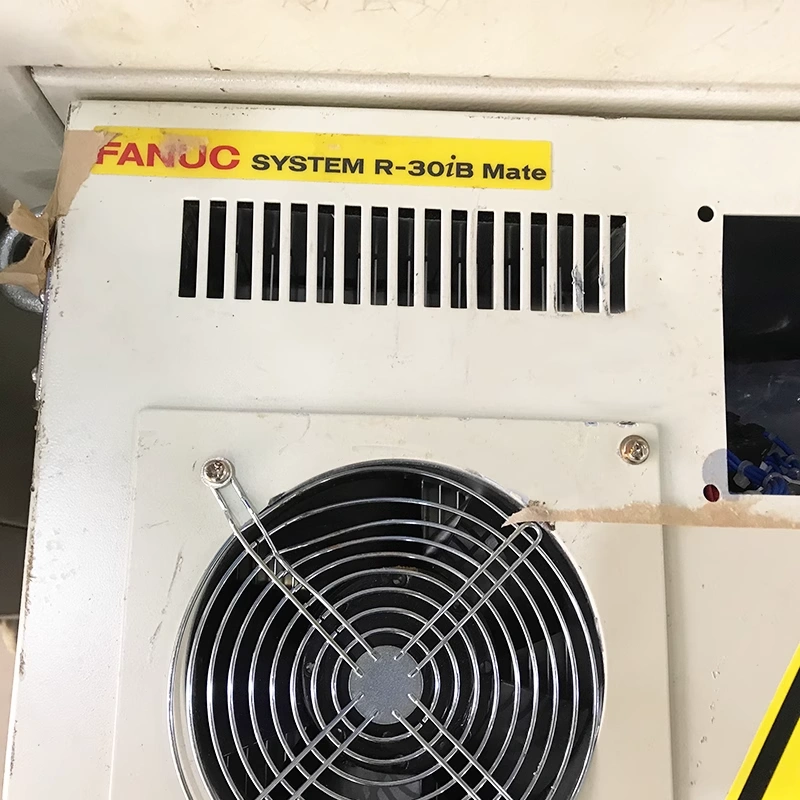 A05B-2651-B001 A05B-2651-B011 Fanuc system robotics R-30iB PLUS