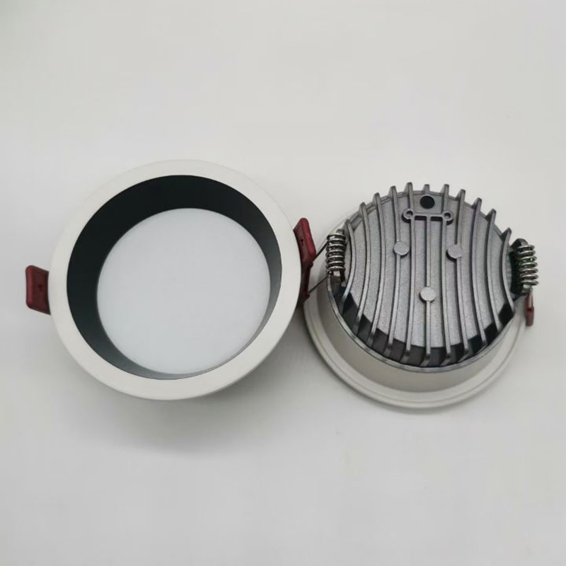 UGR diffuser 15W LED recessed ceiling downlight