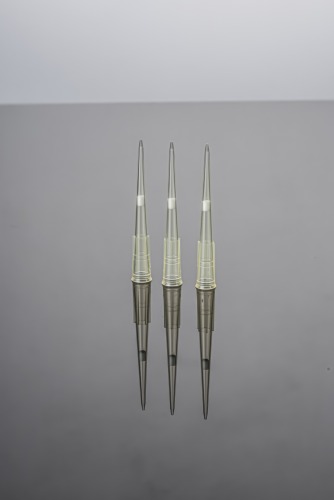 汎用チップ フィルター ラック入り 滅菌済み 20 μlフィルター（ラック入り）