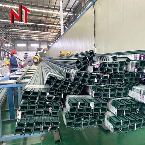 Heat-insulating aluminum profiles