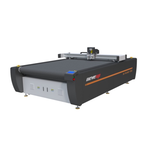 Automatic CNC cutting machine for fabric leather