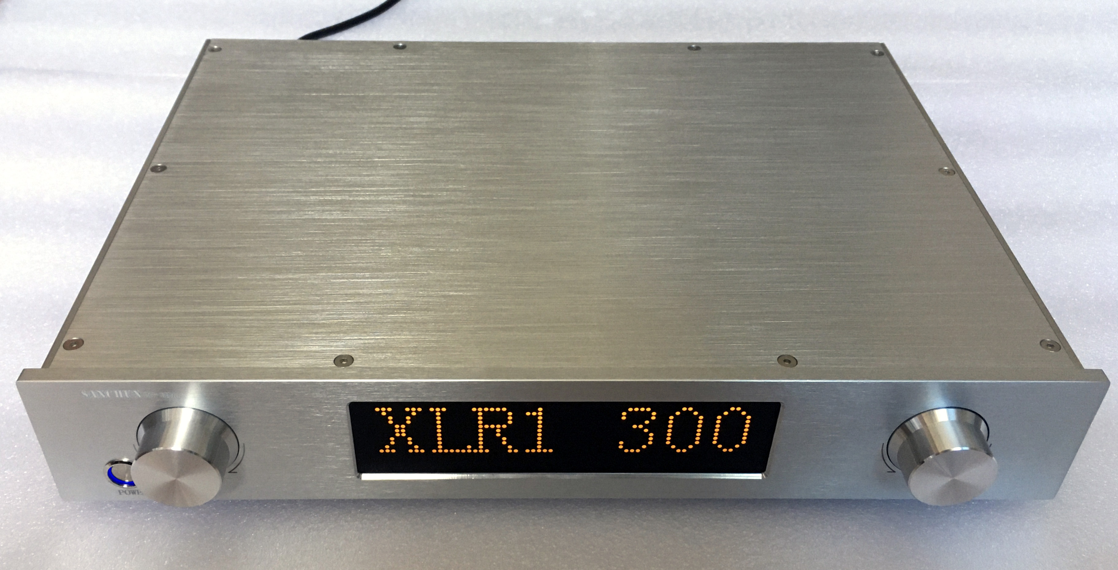 Balanced passive Remote control preamplifier volume controller RCA XLR input preamp 4 road input ...