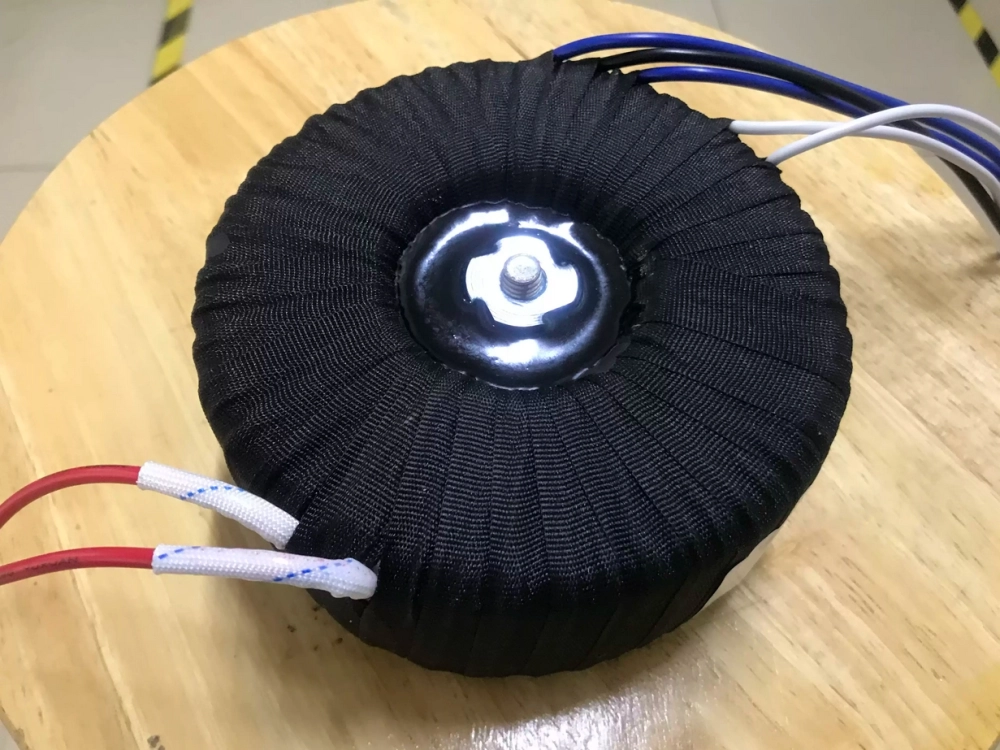 300W Black Cloth Toroid Transformer For power amplifier Output: 24V-0-24V