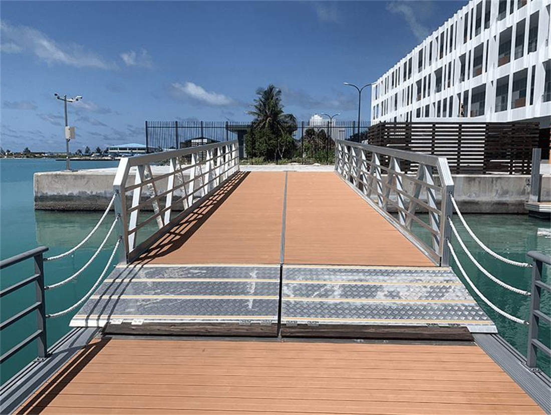 Aluminum Gangway
