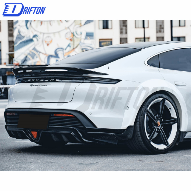 CMST Style Carbon Fiber Rear Diffuser For Porsche Taycan Turbo 2019-2020