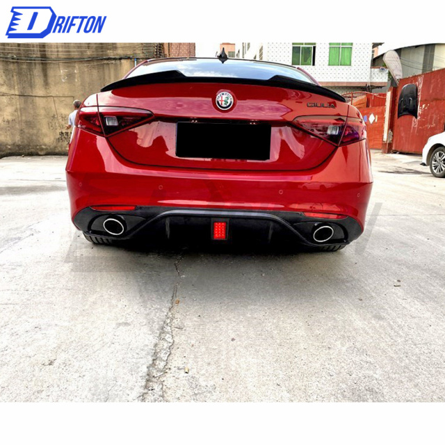 Carbon Fiber Rear Diffuser With Light For Alfa Romeo Giulia Base Ti ...