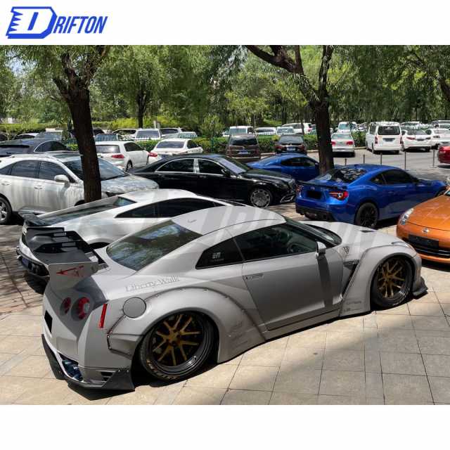 LB Performance Style Half Carbon Fiber Body Kit For Nissan R35 GTR 2008 ...