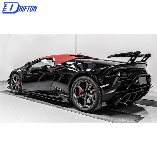 PT Style Dry Carbon Fiber Rear Bumper Trims For Lamborghini Huracan EVO