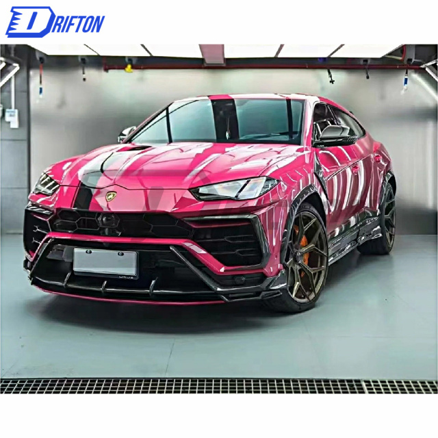 Topcar Style Carbon Fiber Mirror Caps For Lamborghini URUS 2018-2022