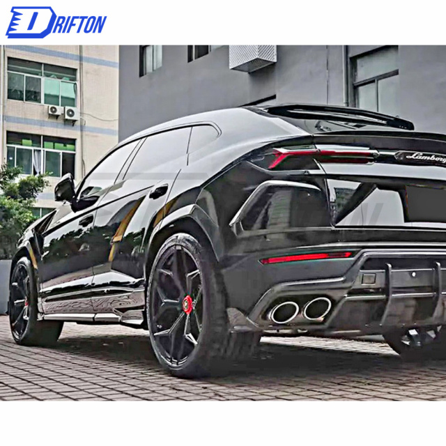 TopCar Style Dry Carbon Fiber Rear Diffuser For Lamborghini URUS 2018-2022