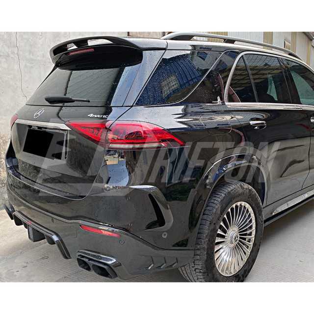 Dry Carbon Fiber Rear Diffuser With Light With Exhaust Tips For Mercedes Benz W167 GLE 450 2020-2023