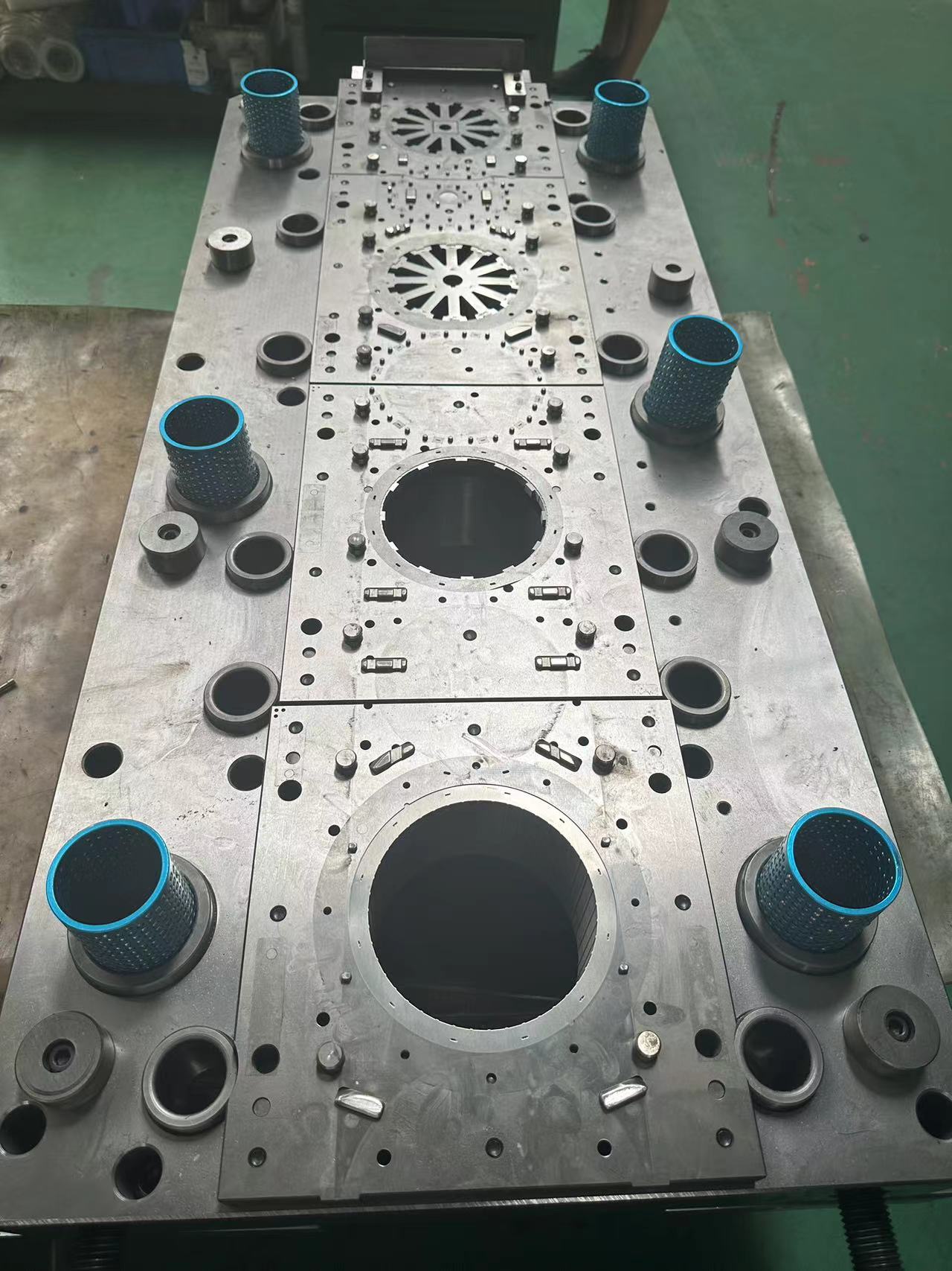 Φ172mm BLDC motor core stator rotor lamination stamping die