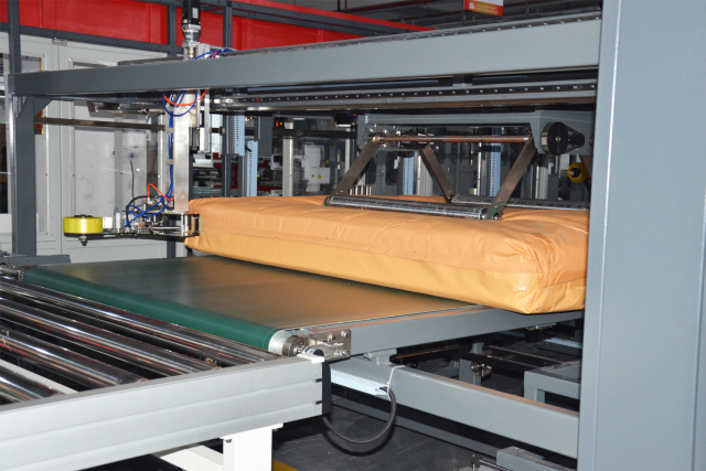 NG-52MS mattress kraft paper packing machine