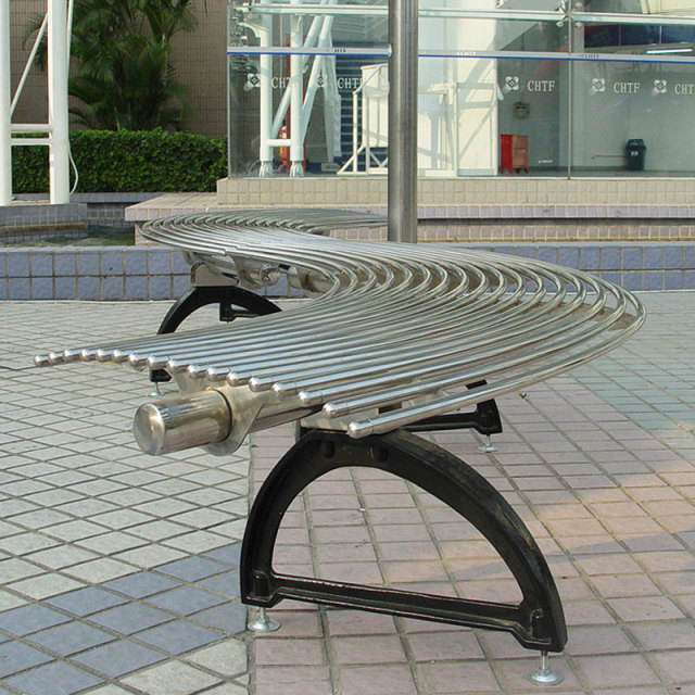 304 Stainless Steel Curved Bench Outdoor Parks Plazas Durable Seating