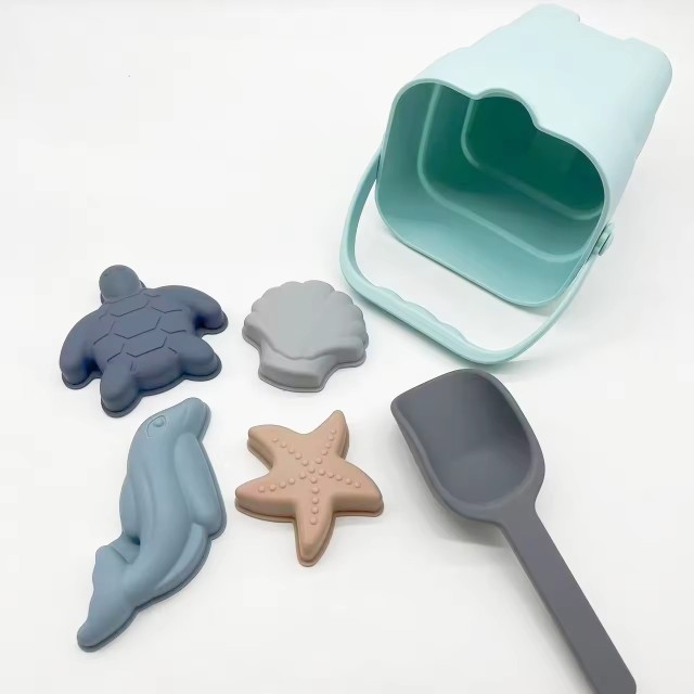 Collapsible Foldable Beach Sand Buckets and Shovels Set - Beach Toys ...