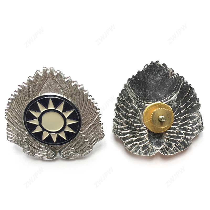 China KMT Army Type 46 Cap Insignia,