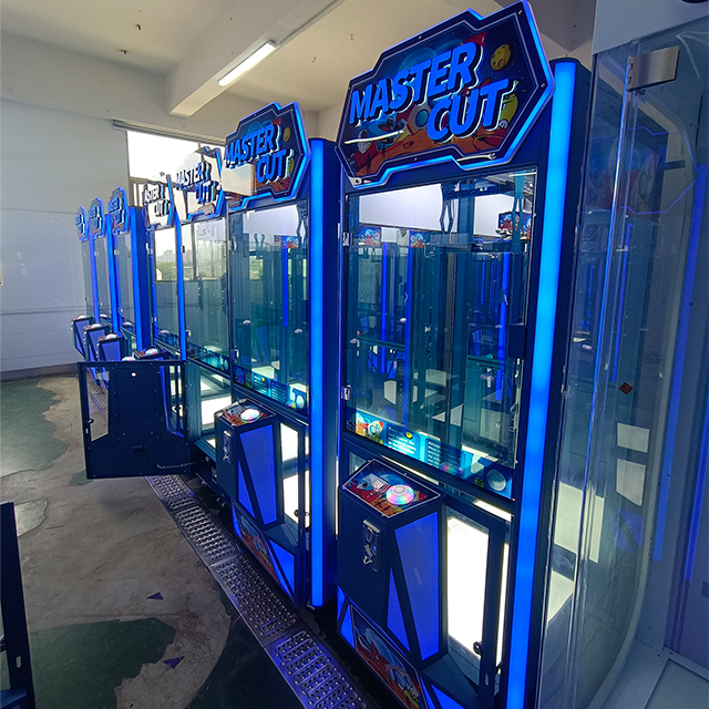 Coin Operated Arcade Skill Game Prize Machine Master Cut | Prize ...