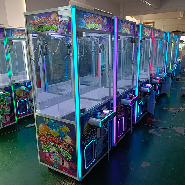 Arcade Wooden Claw Crane Machine "Astro Star" | Claw Machine Factory ...