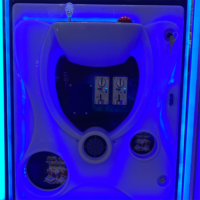 Coin Operated Game Middle Toy Plush Double Claw Crane Machine "Treasure ...