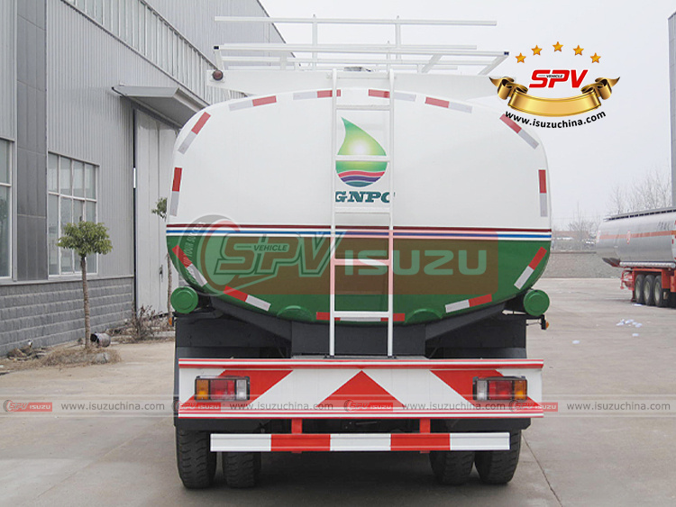 ISUZU 15,000L FTR Refueler Truck Online, Crude Oil Tank Truck for Sale
