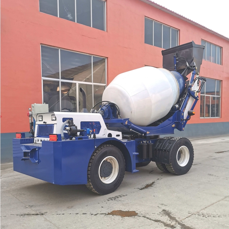 3.5 Cubic Meters Self-loading Concrete Mixer truck