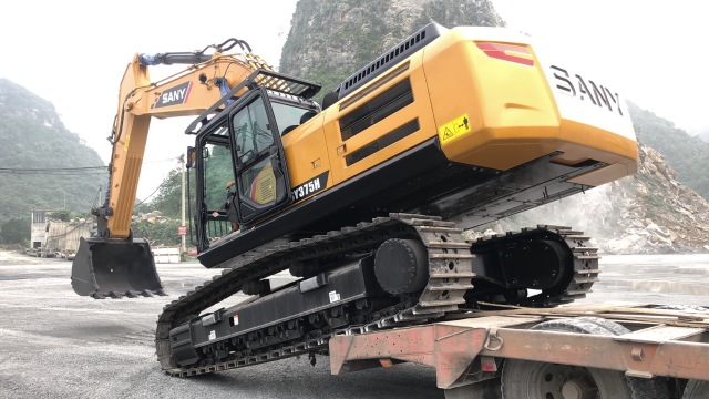 SANY SY375H 37 Ton Excavator Metal Product Mining Equipment China