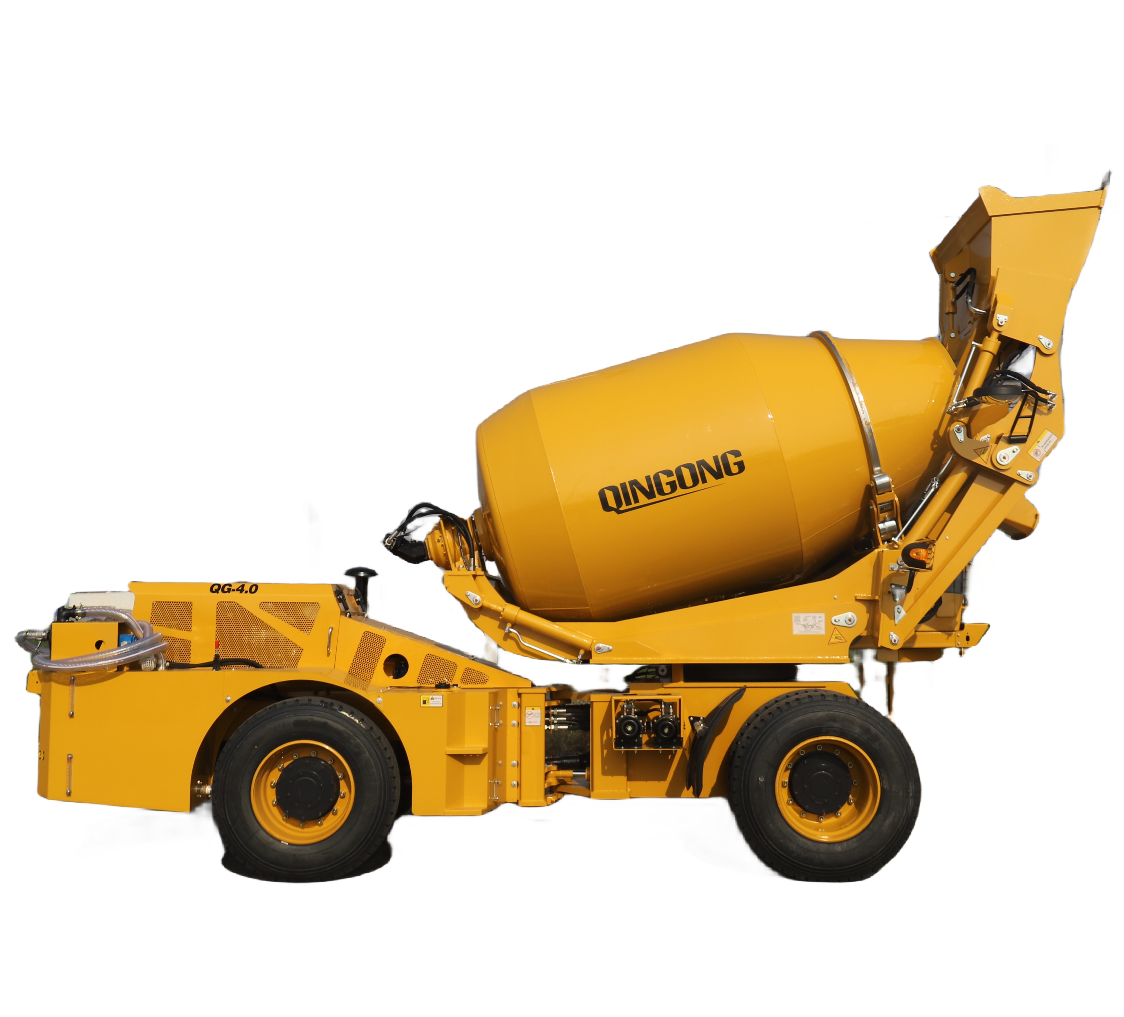 4 Cubic Meters Self-loading Concrete Mixer truck articulated type